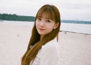 NiziUマユカはなぜ人気？垢抜けてから可愛すぎ？足長すぎ神スタイル！髪型もおしゃれ